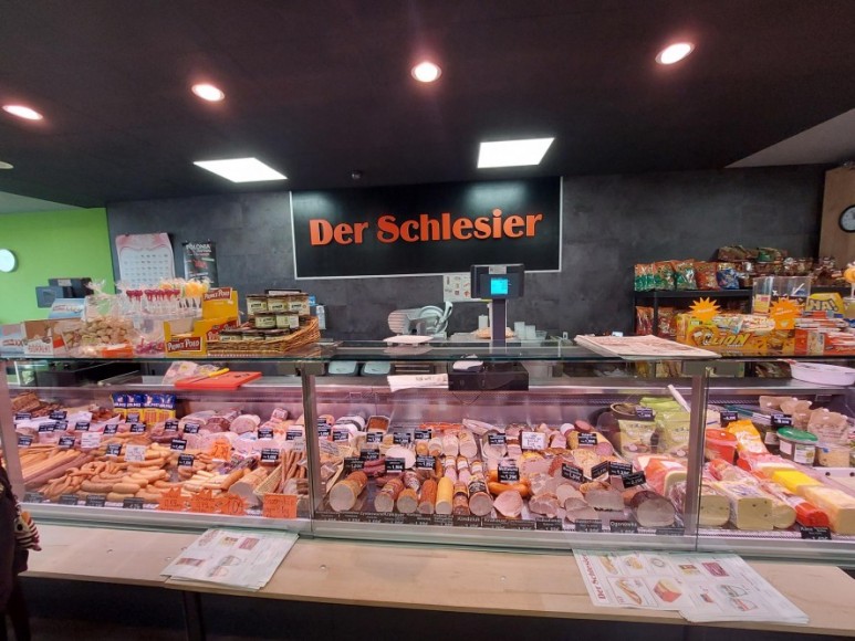 Der Schlesier empfiehlt sich ️